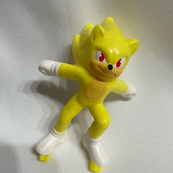 Sega | Toys | Sega Sonic The Hedgehog Yellow 3 Tall Plastic Toy Figure ...